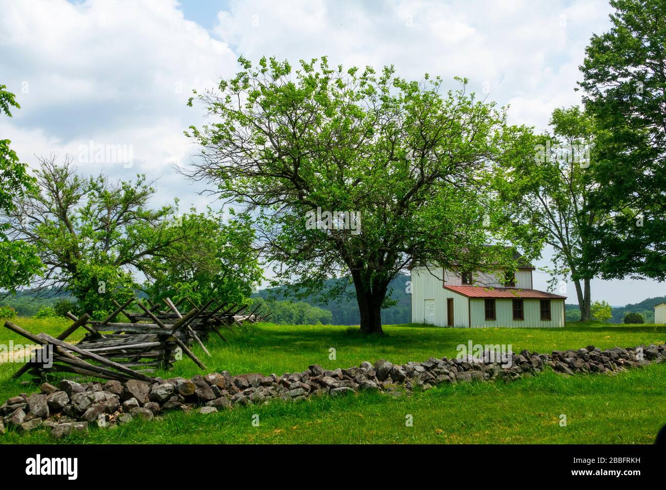 Monuments on civil war battlefield hi-res stock photography and images ...