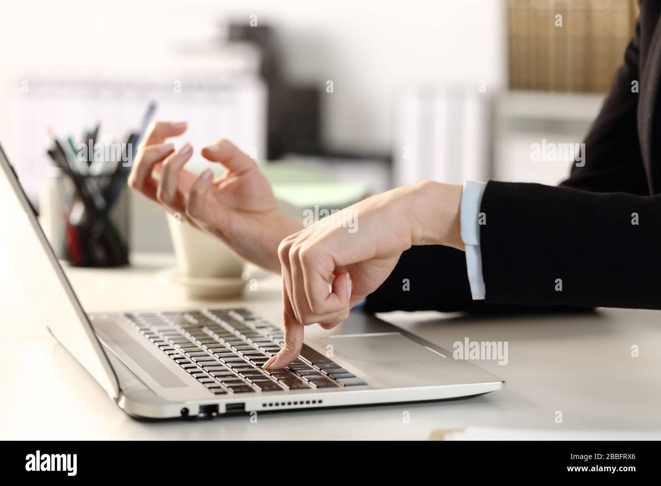 Updates keyboard hi-res stock photography and images - Alamy