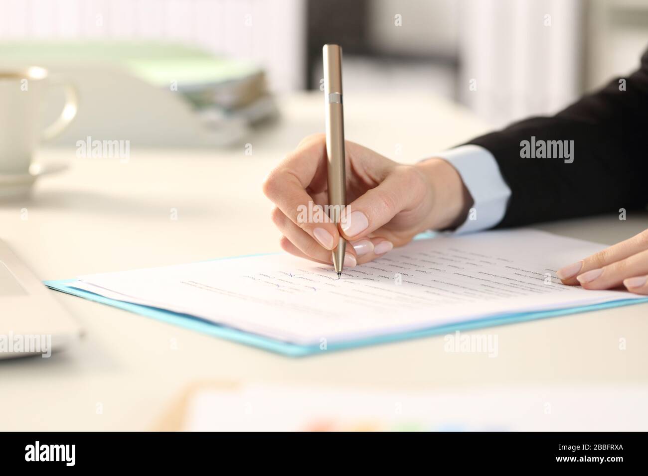 Filling out application form hi-res stock photography and images - Alamy