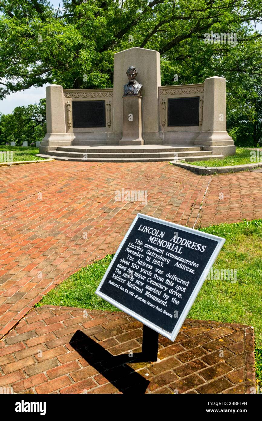 Lincoln statue gettysburg hi-res stock photography and images - Alamy