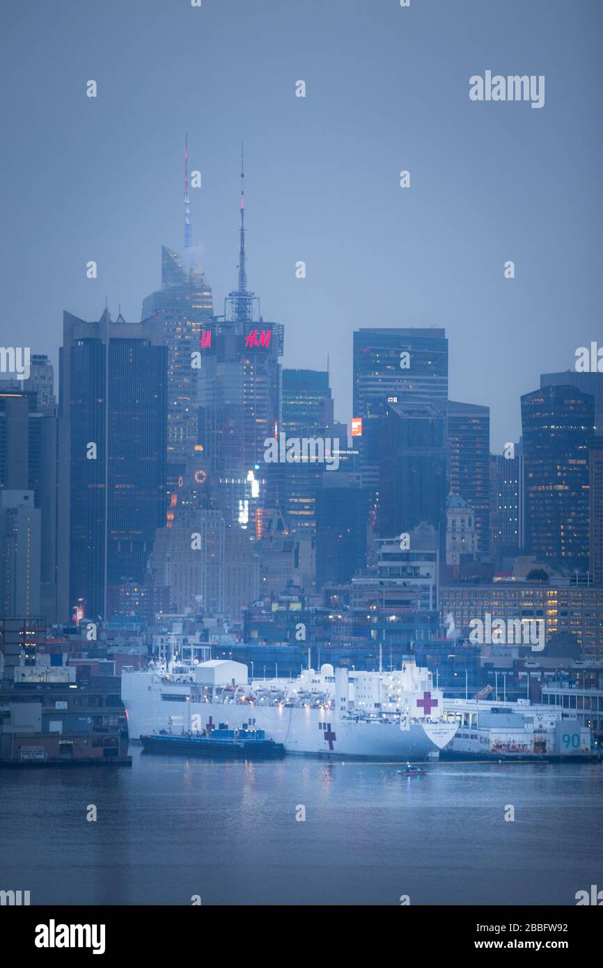 USNS Comfort U.S. Navy Hospital Ship docked in New York City Pier 90 ...