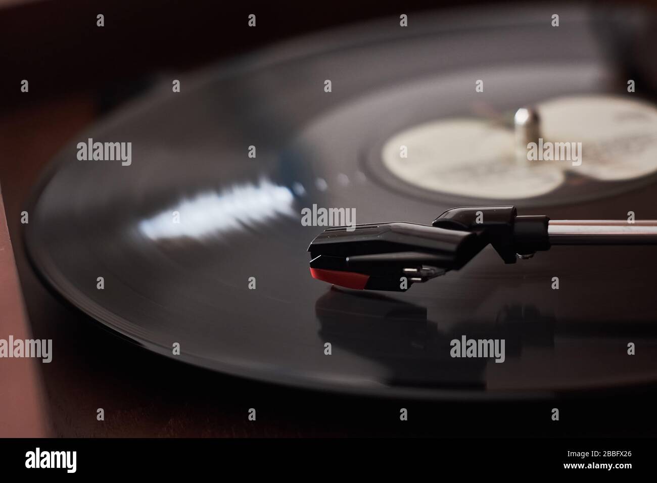 Turntable vintage hi-res stock photography and images - Alamy