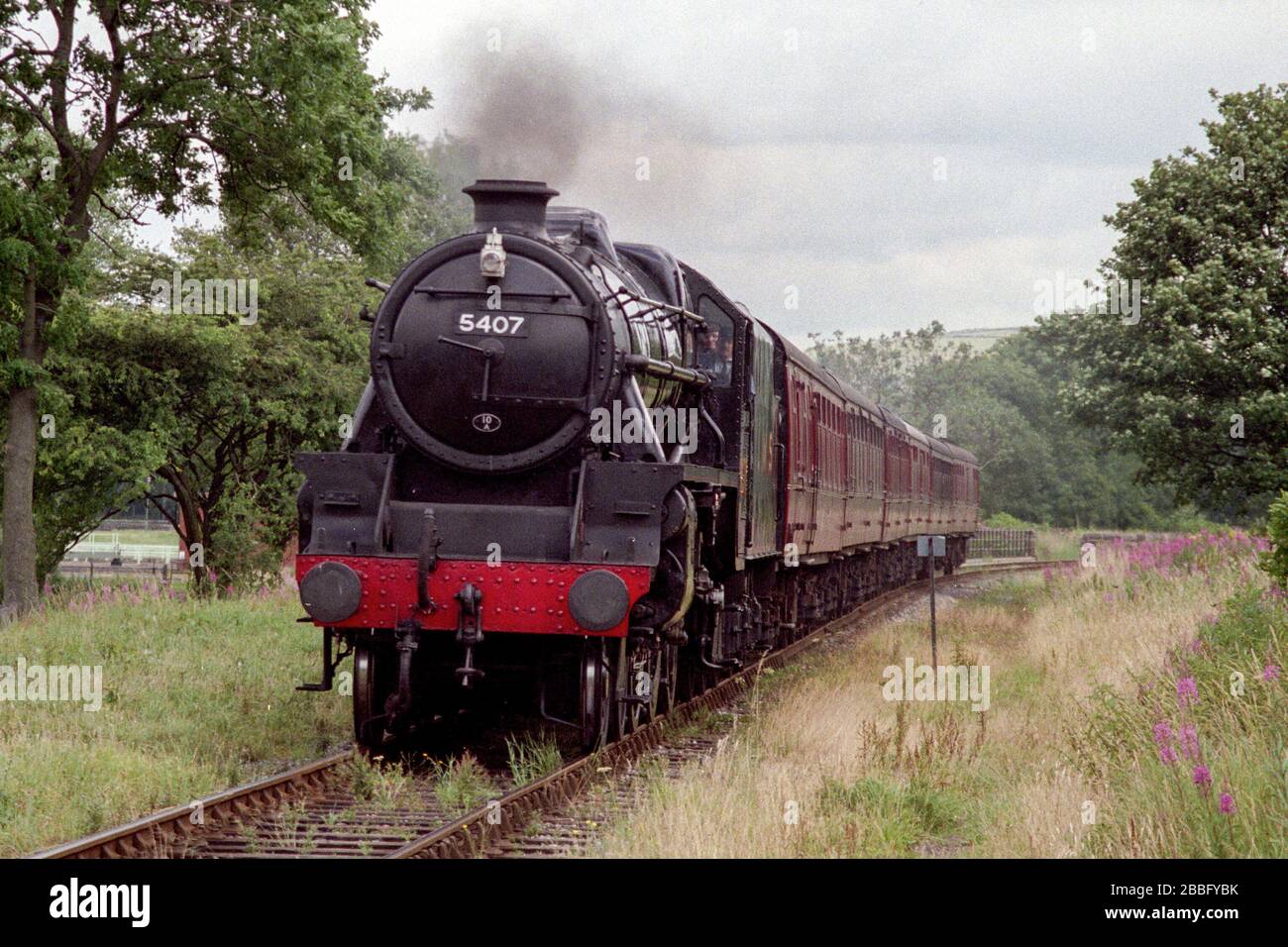 A Black 5, 5407, on the East Lancs Railway in 1995 Stock Photo - Alamy