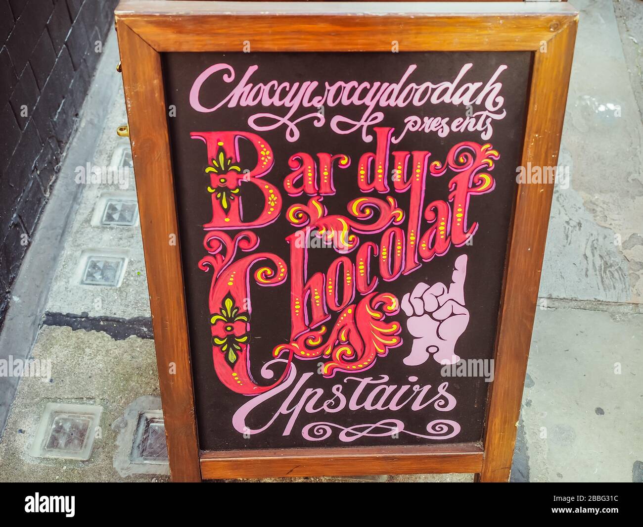 Choccywoccydoodah : the original chocolate shop and bar du chocolat ...