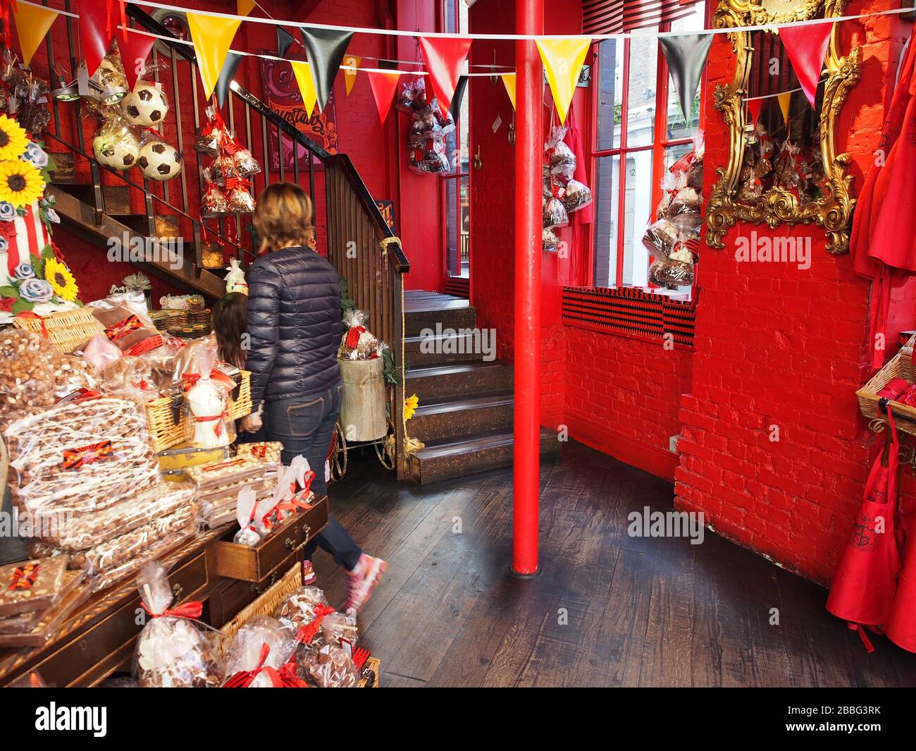 Choccywoccydoodah : the original chocolate shop and bar du chocolat ...