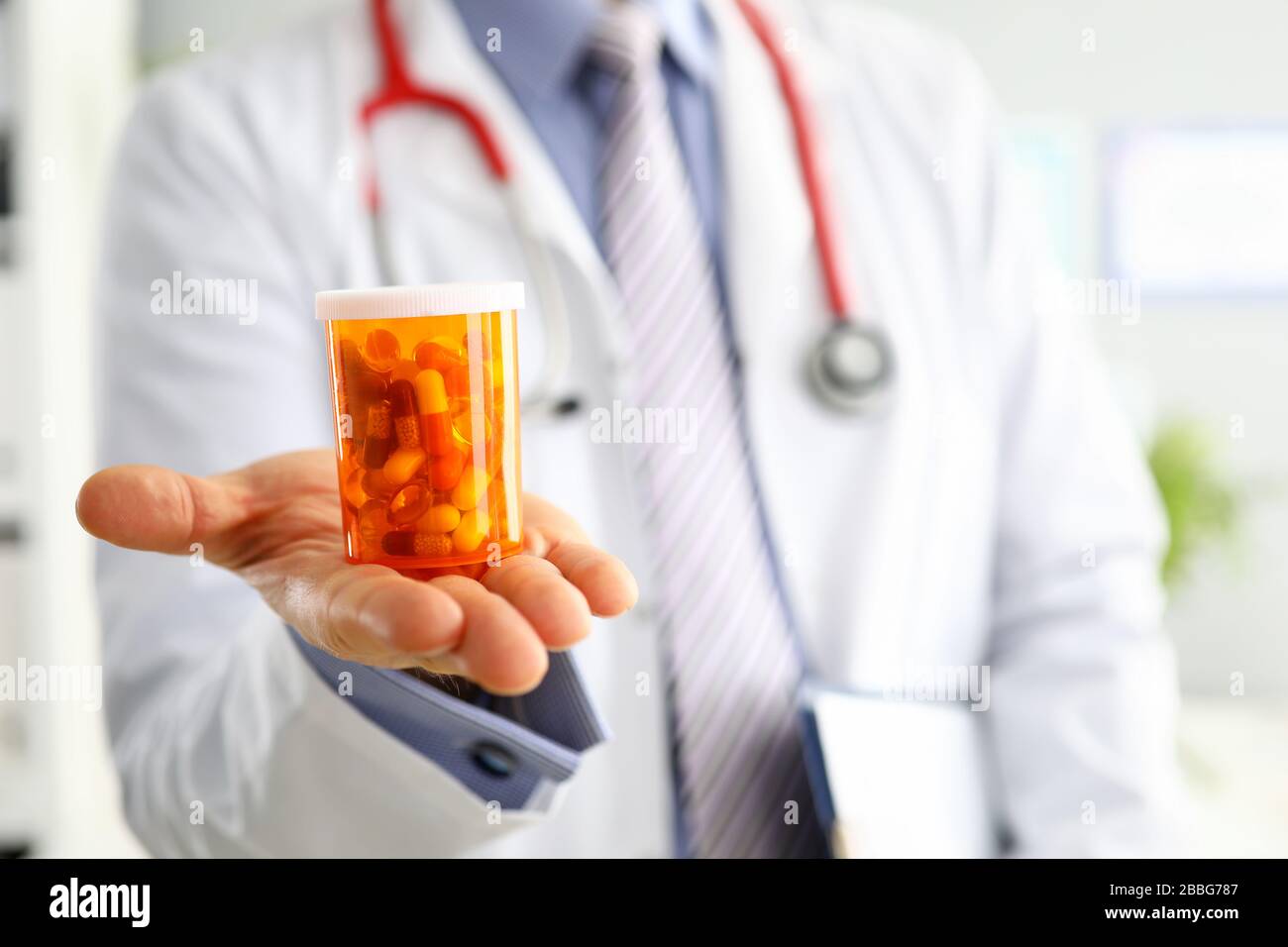 Antihistamine tablet hi-res stock photography and images - Alamy