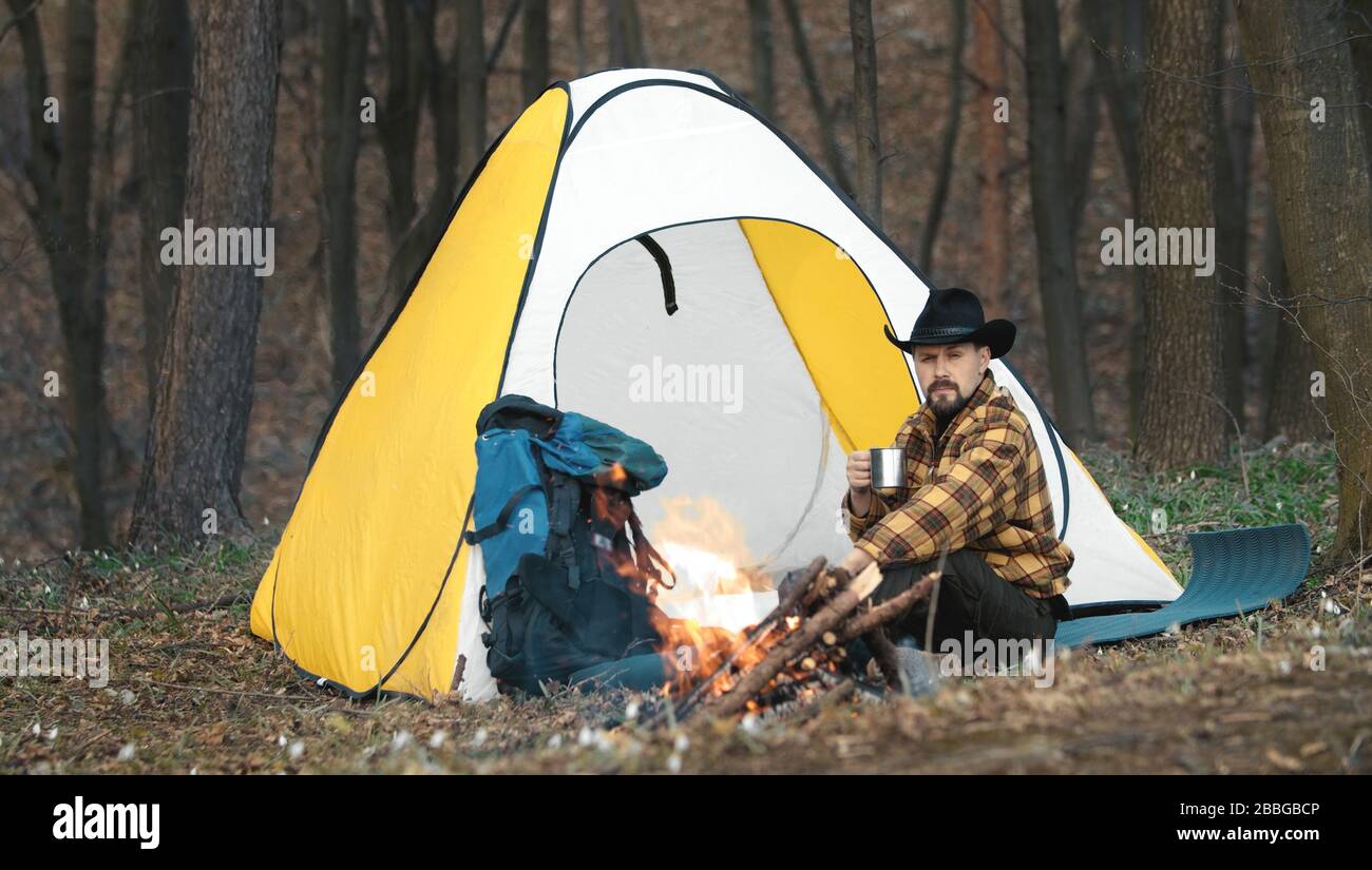 Campfire tea hi-res stock photography and images - Alamy