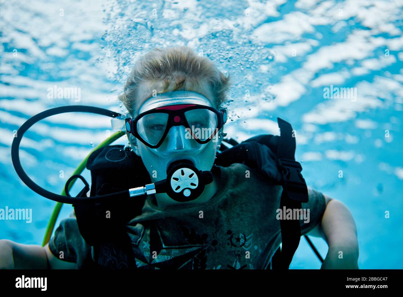Boy scuba hi-res stock photography and images - Alamy
