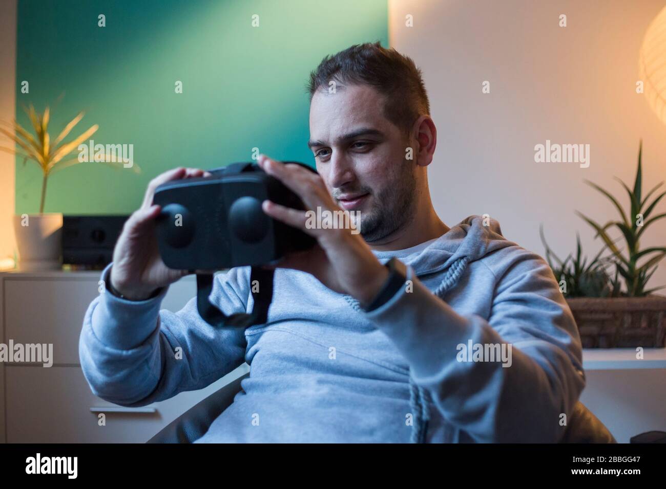 Caucasian men enjoying virtual hi-res stock photography and images - Alamy