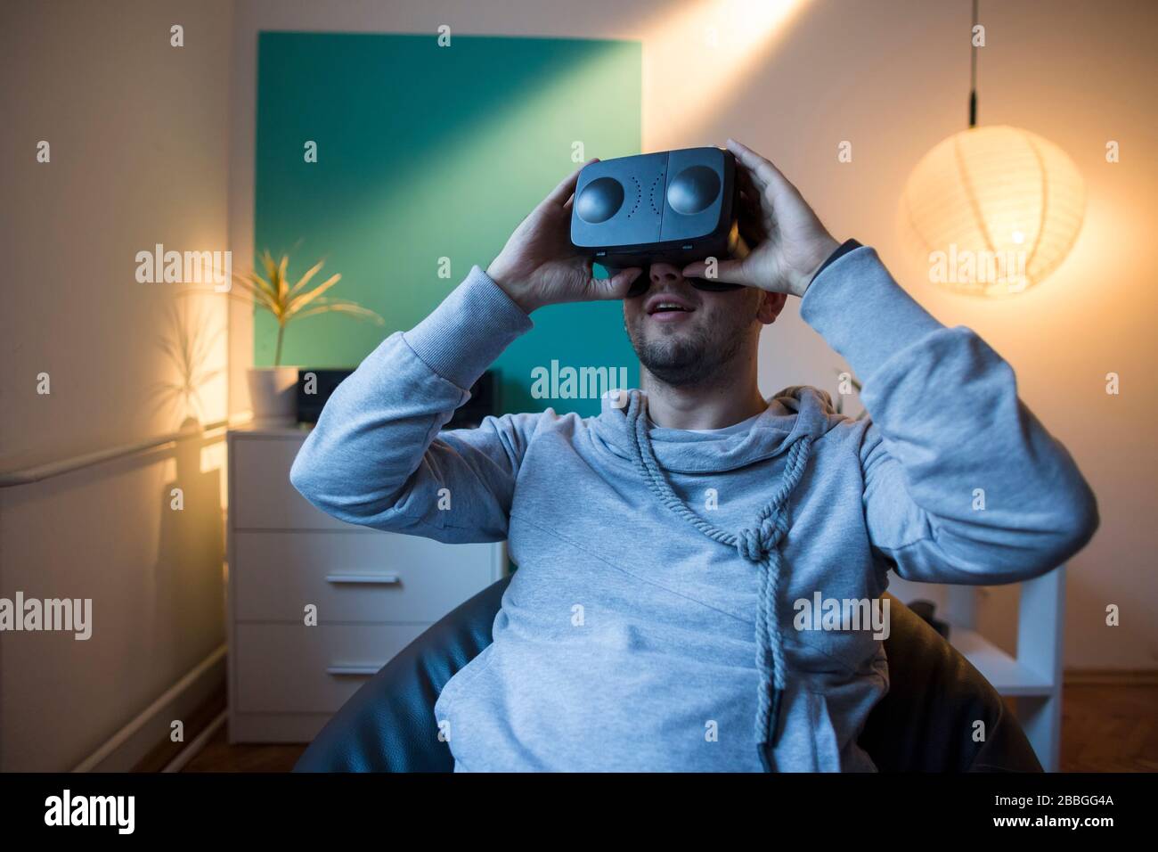 Caucasian men enjoying virtual hi-res stock photography and images - Alamy