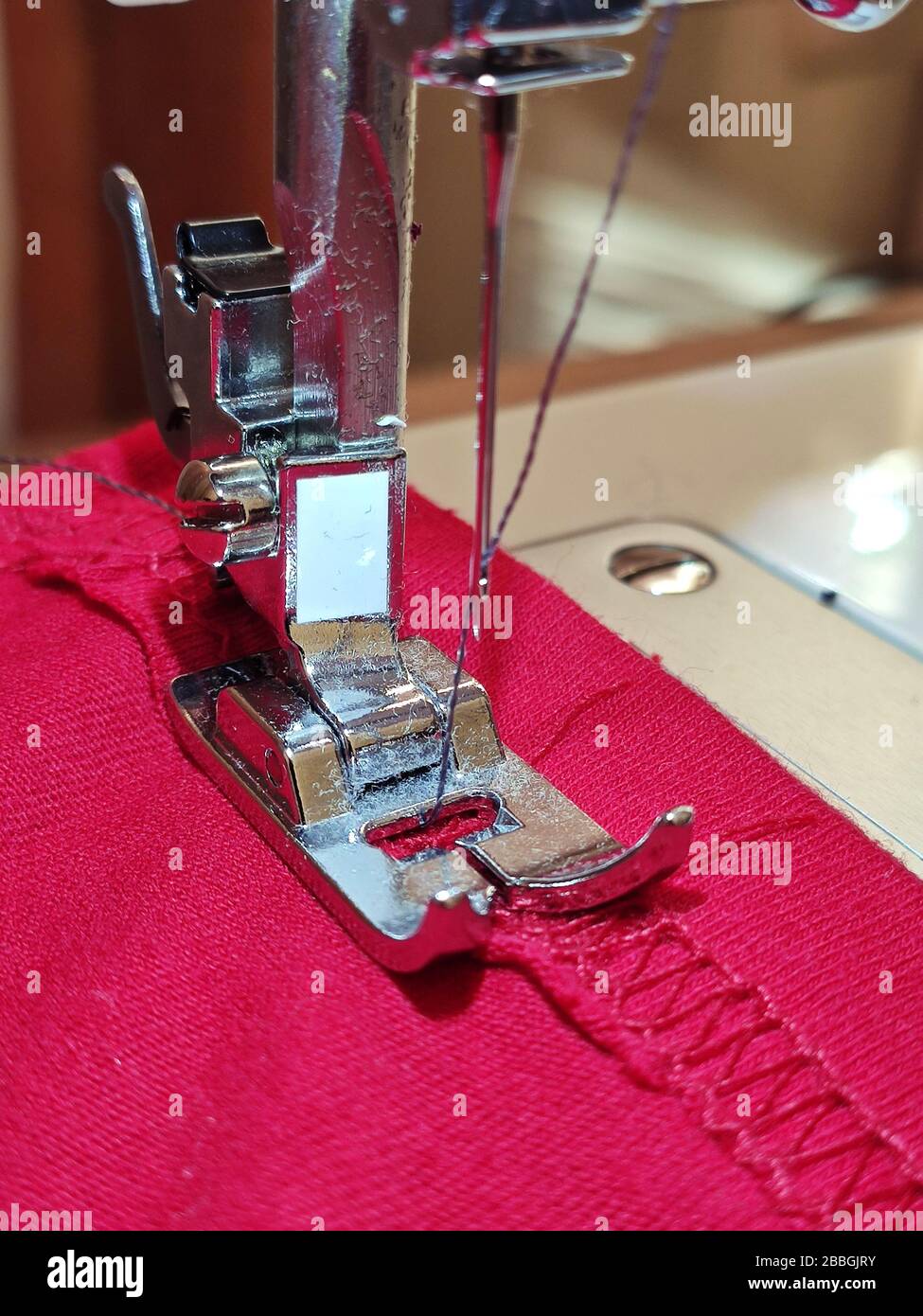 Modern sewing machine hi-res stock photography and images - Alamy