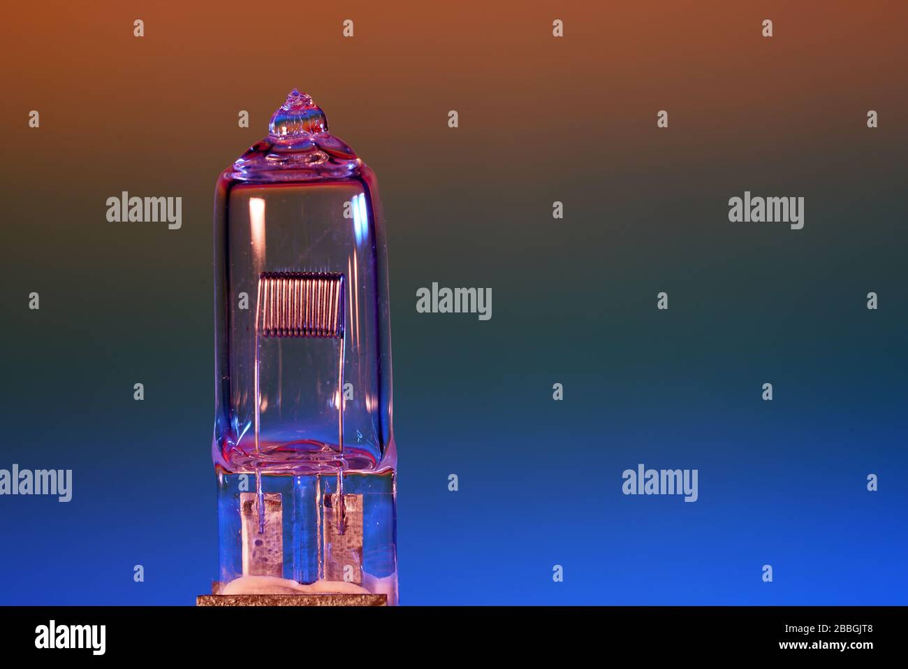 Light bulb short circuit electrical hi-res stock photography and images ...