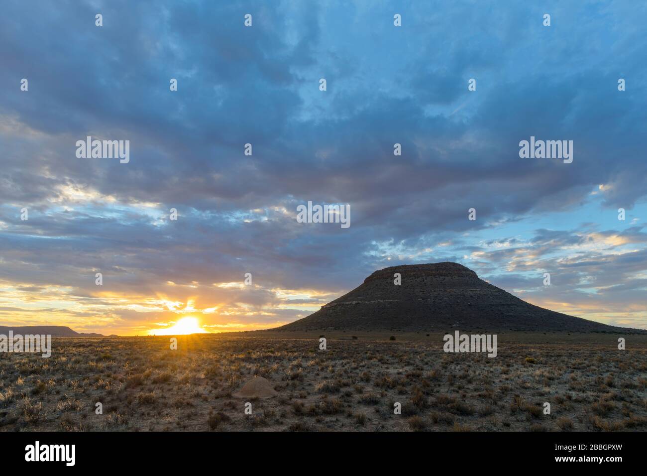 Sunset with clouds in the Karoo Stock Photo - Alamy