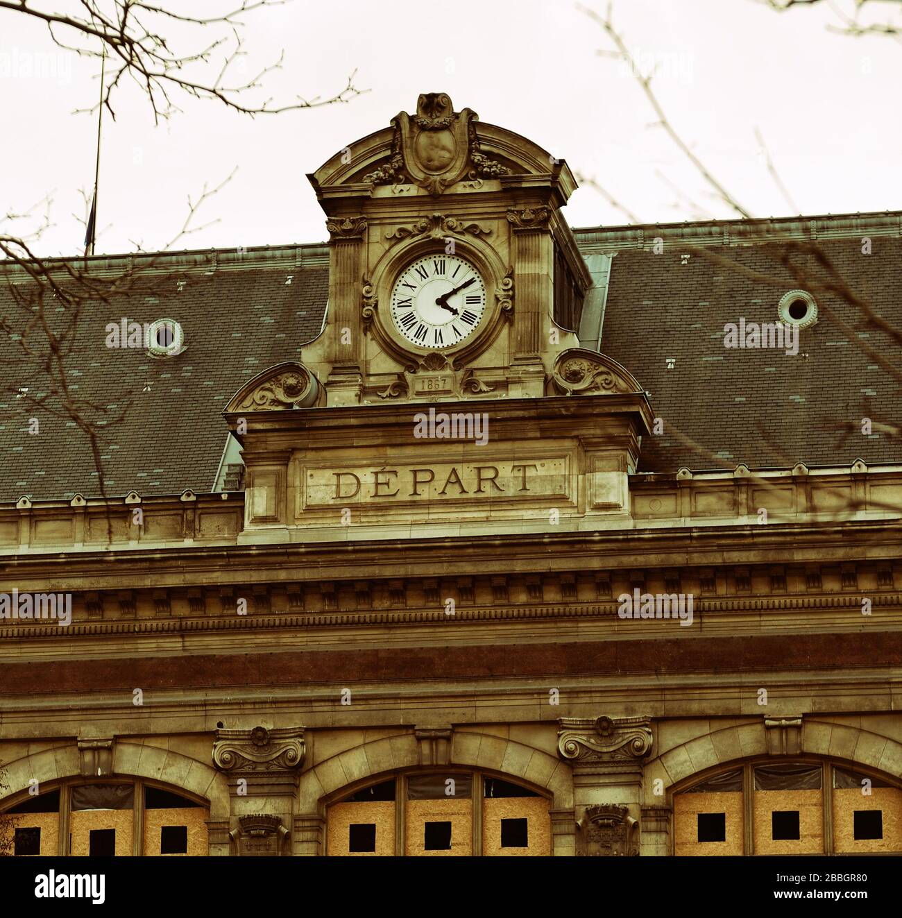 Haussmannian hi-res stock photography and images - Alamy