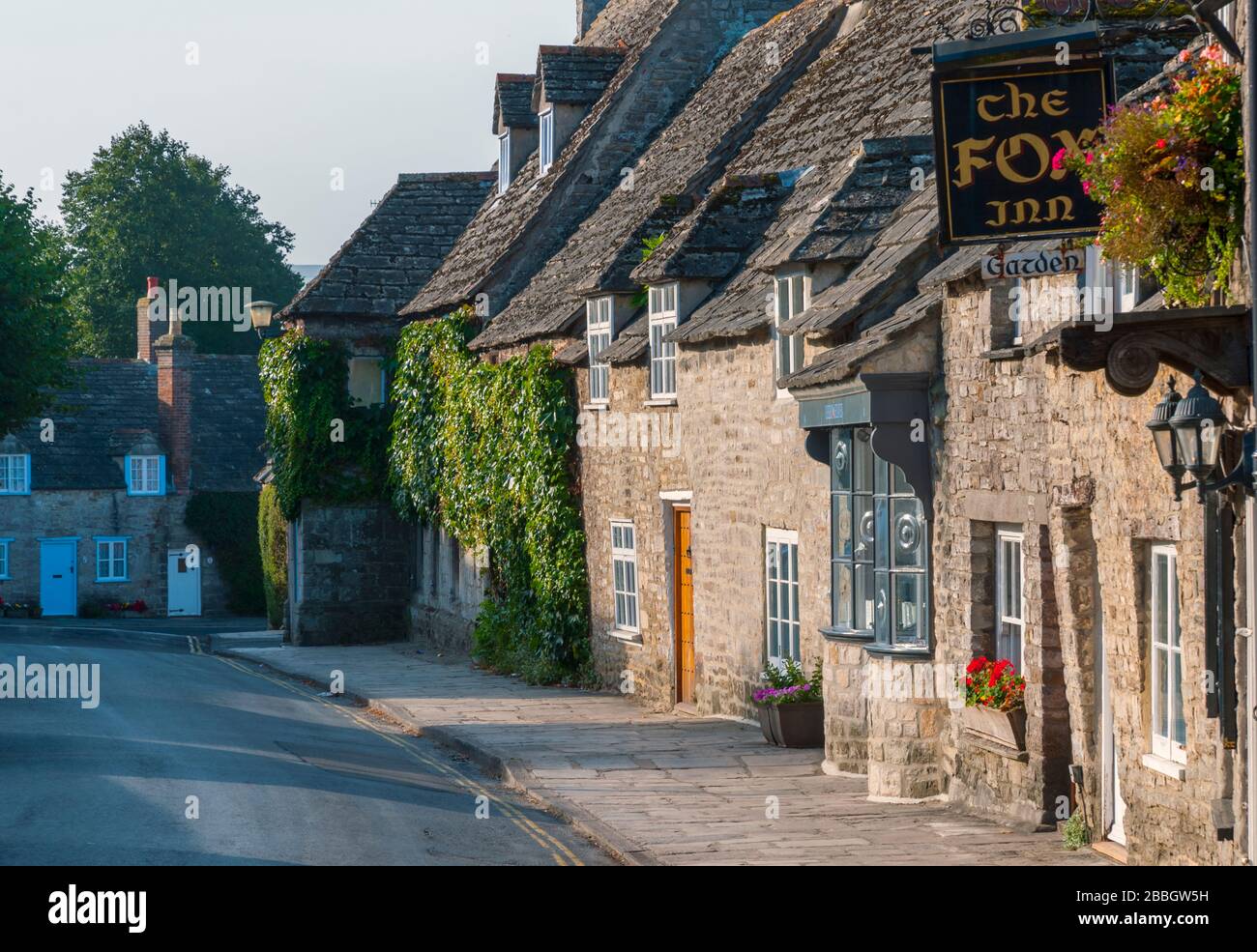 English villages hi-res stock photography and images - Alamy