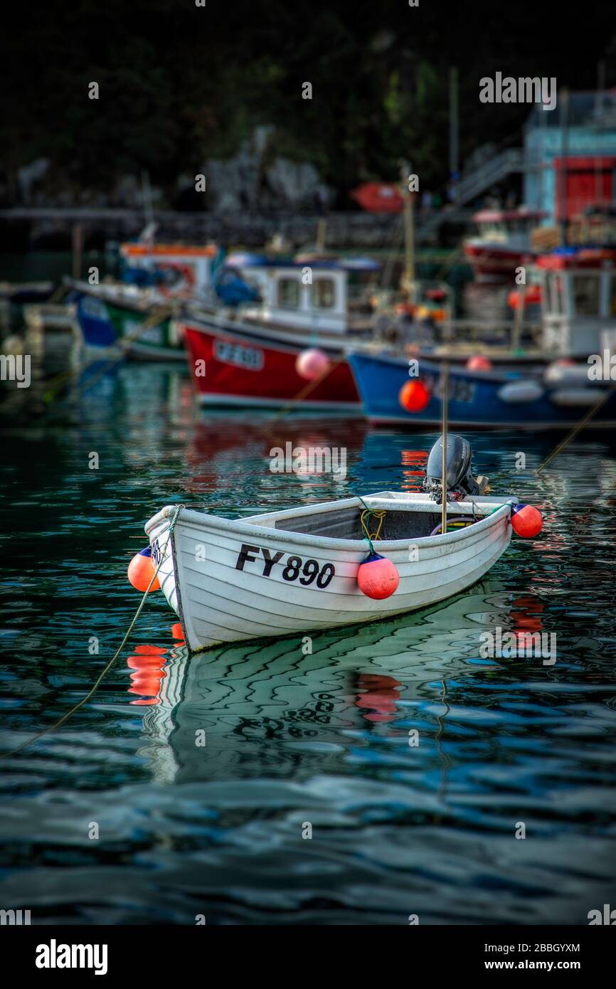 Harbours cornwall High Resolution Stock Photography and Images - Alamy