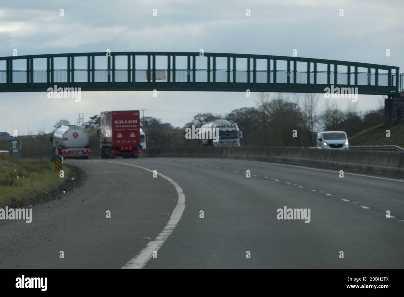Pedestrian footbridge across motorway hi-res stock photography and ...