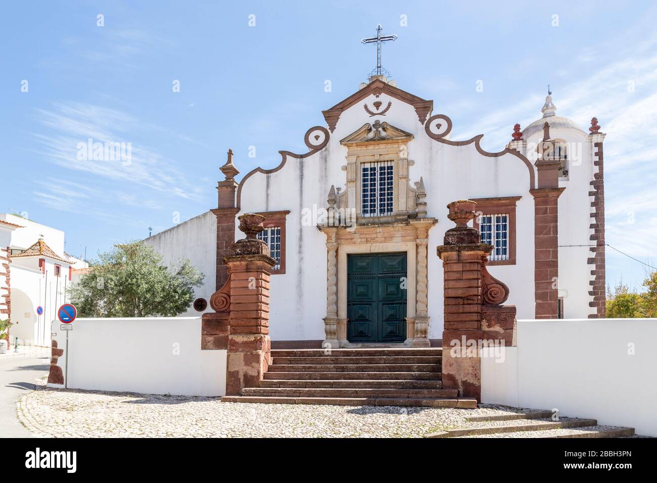 16th century church hi-res stock photography and images - Alamy