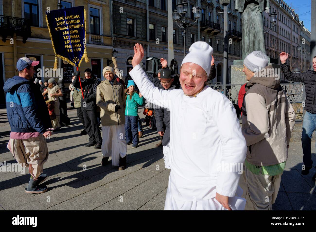 Hindu devotees dancing hi-res stock photography and images - Alamy