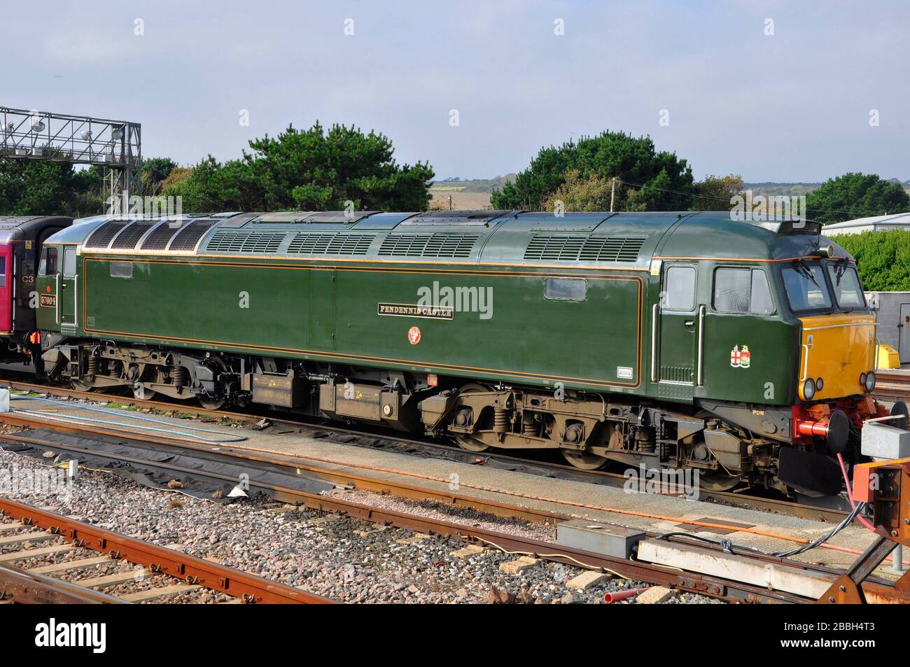 Pendennis Castle a Class 57 diesel electric locomotive, no 57604,on ...