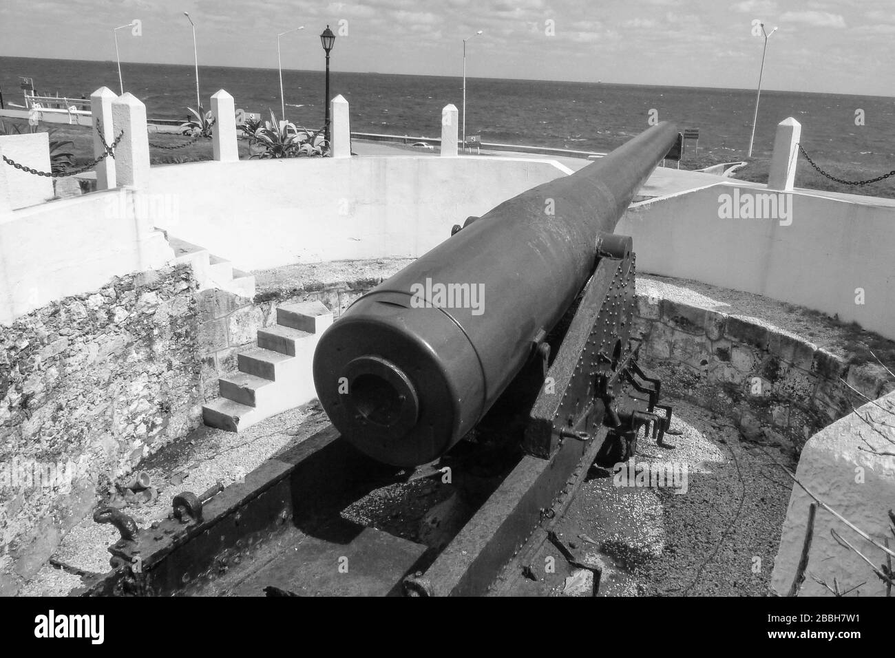 Hotel National Havana Cuba Cannon looking out to sea old bunker nuclear ...