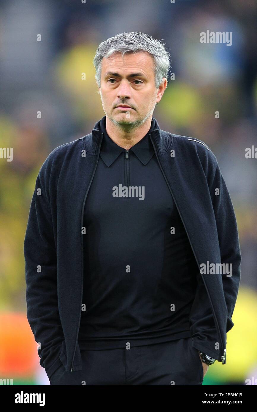 Coach jose mourinho hi-res stock photography and images - Alamy
