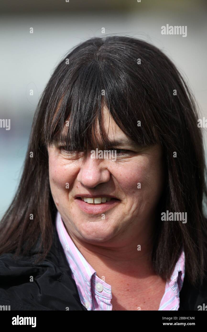 Jane chapple hyam trainer hi-res stock photography and images - Alamy