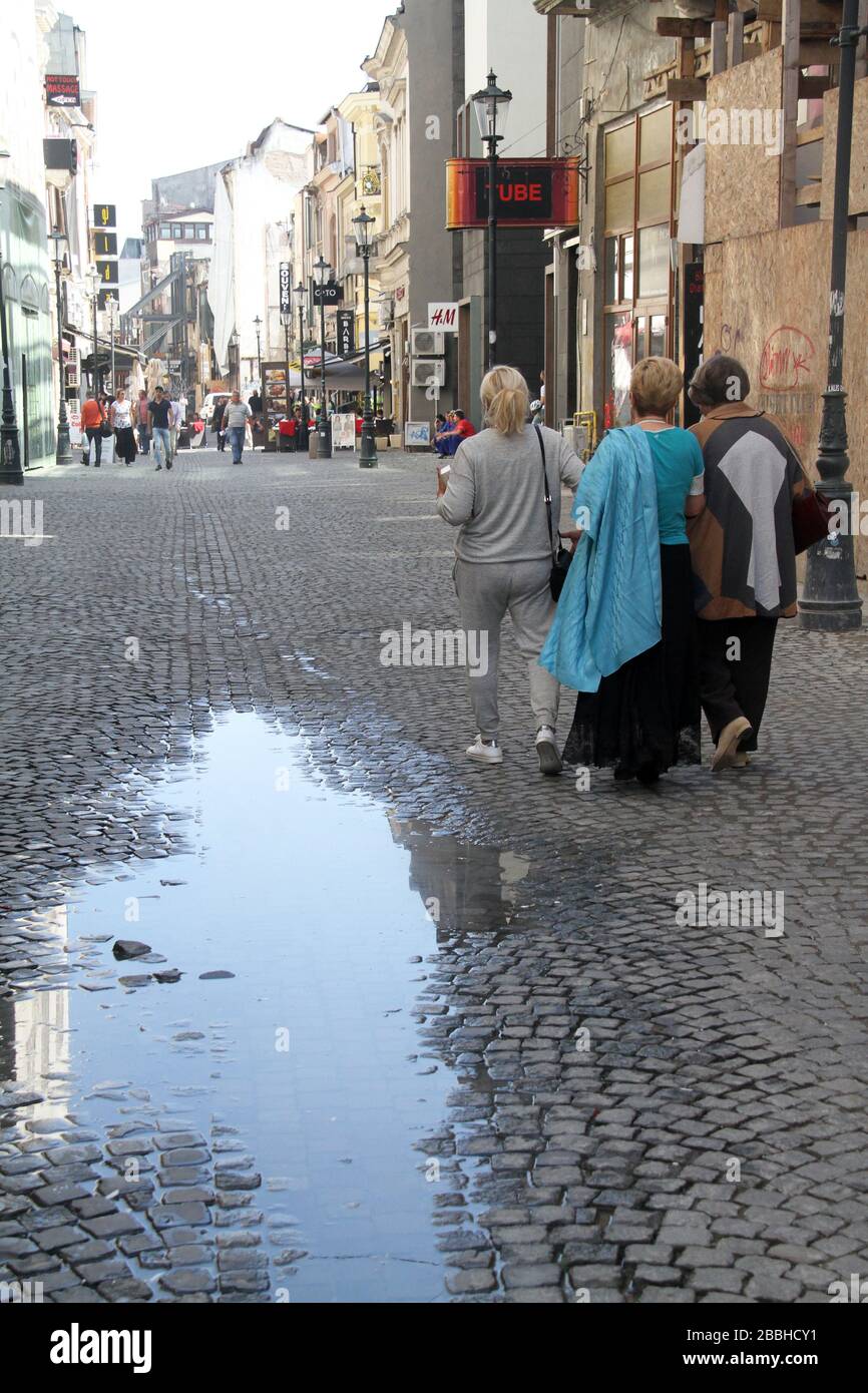 Downtown puddle hi-res stock photography and images - Alamy
