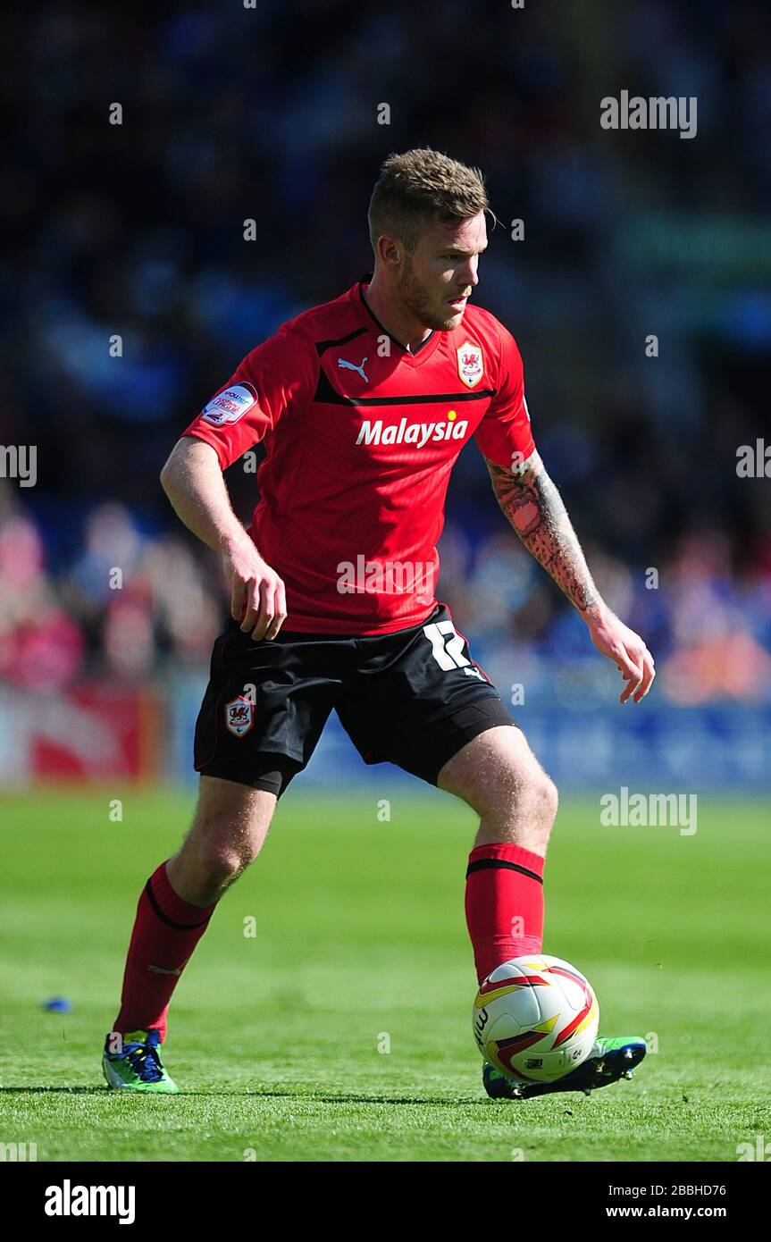 Aron gunnarsson cardiff city hi-res stock photography and images - Alamy