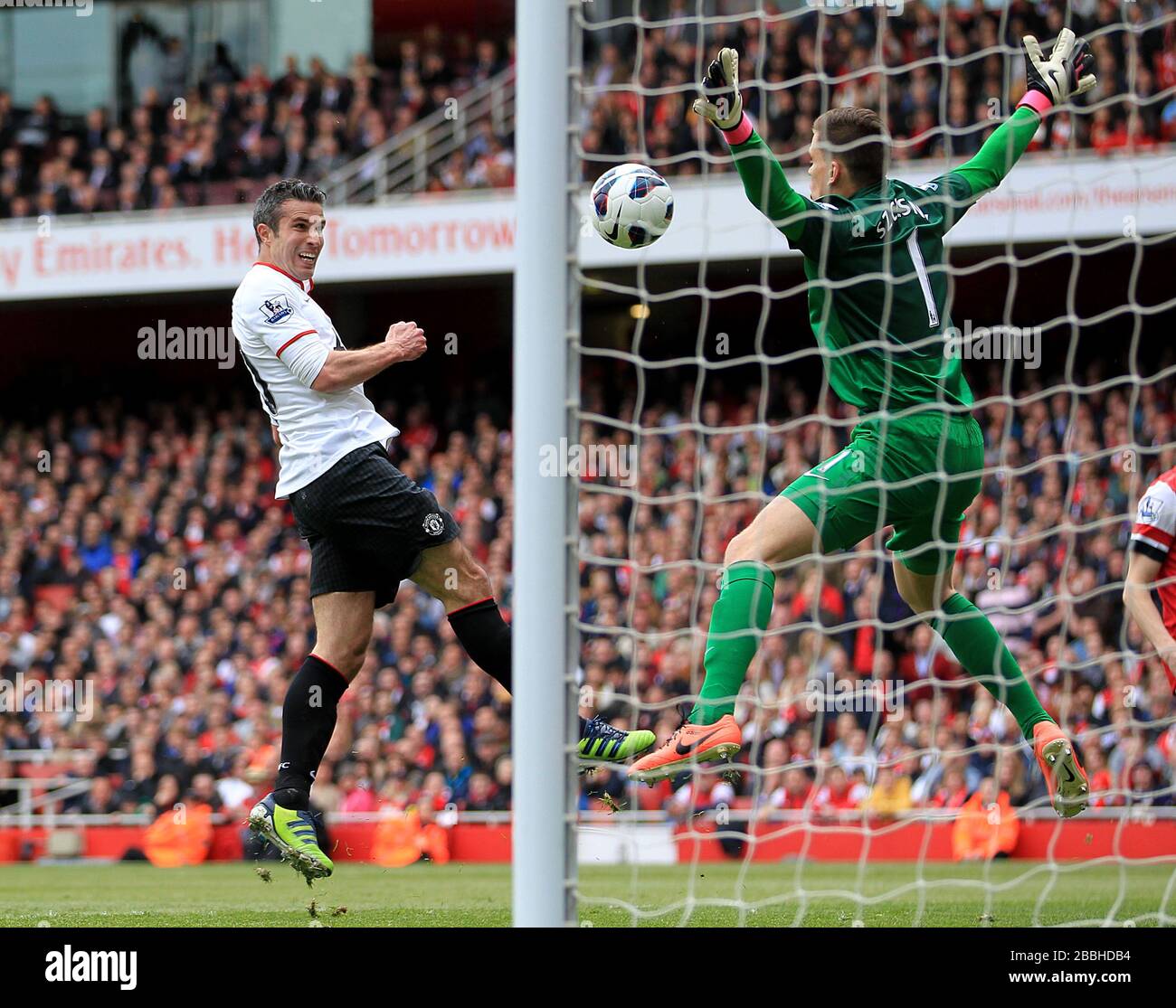 Full length header ball goal hi-res stock photography and images - Alamy