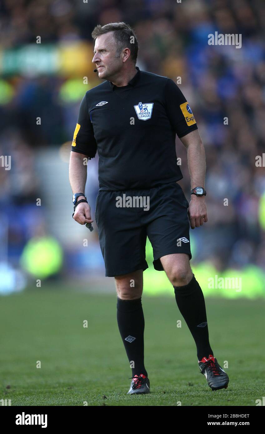 Jon Moss, referee Stock Photo - Alamy