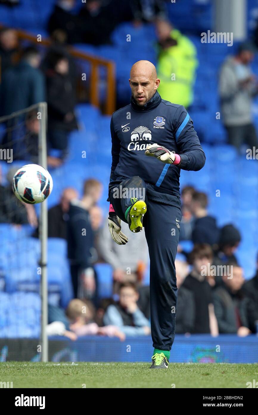 Tim Howard, Everton goalkeeper Stock Photo - Alamy