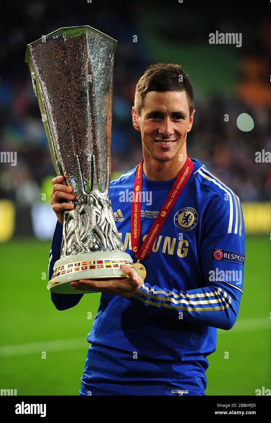 Chelsea's Fernando Torres with the UEFA Europa League trophy Stock ...
