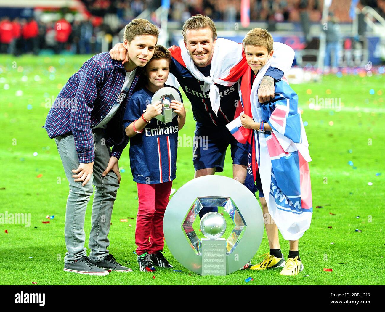 Paris Saint-Germain's David Beckham poses with his children Brooklyn ...