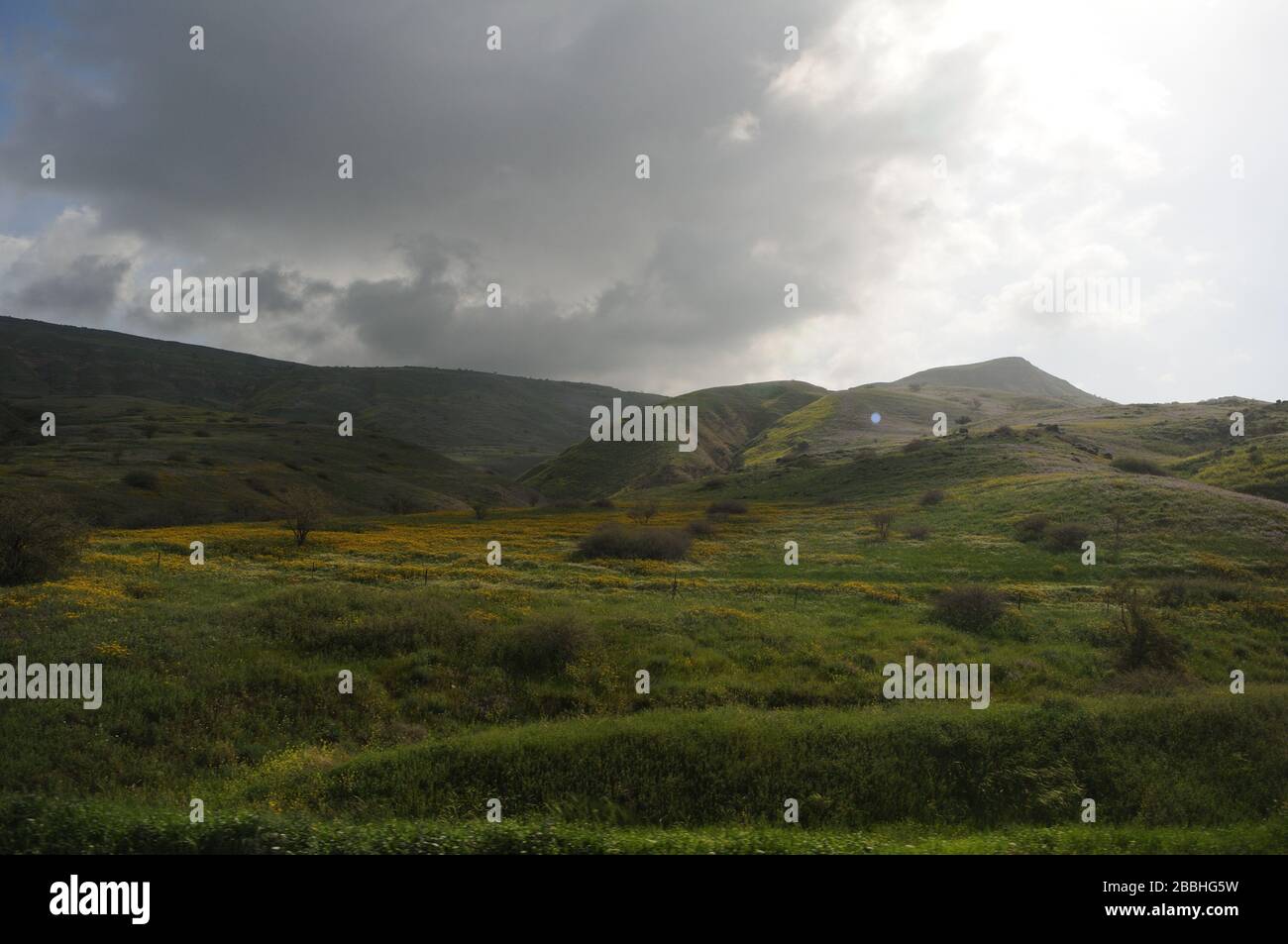 Beautiful panorama over mountain hi-res stock photography and images ...