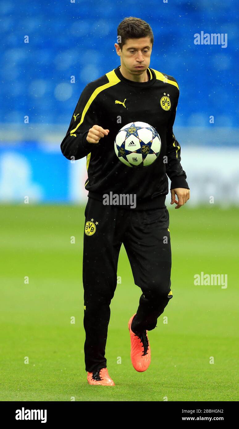 Borussia Dortmund's Robert Lewandowski at todays training session Stock ...
