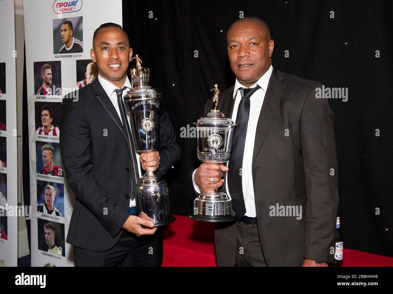 Pfa player of the year trophy hi-res stock photography and images - Alamy