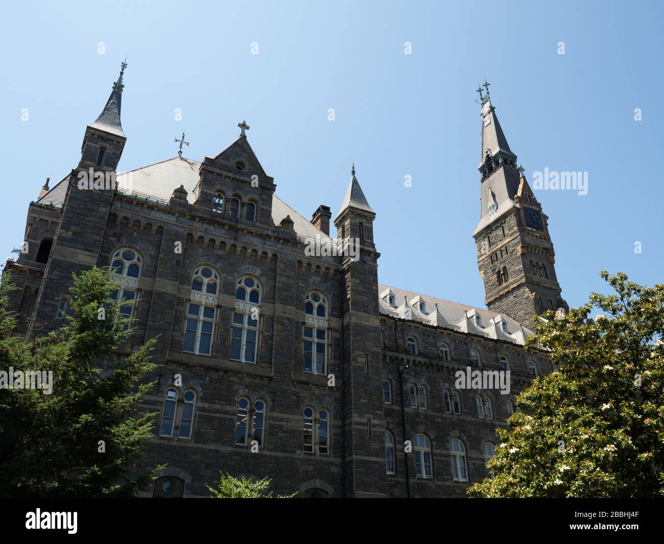 Georgetown university healy hall hi-res stock photography and images ...