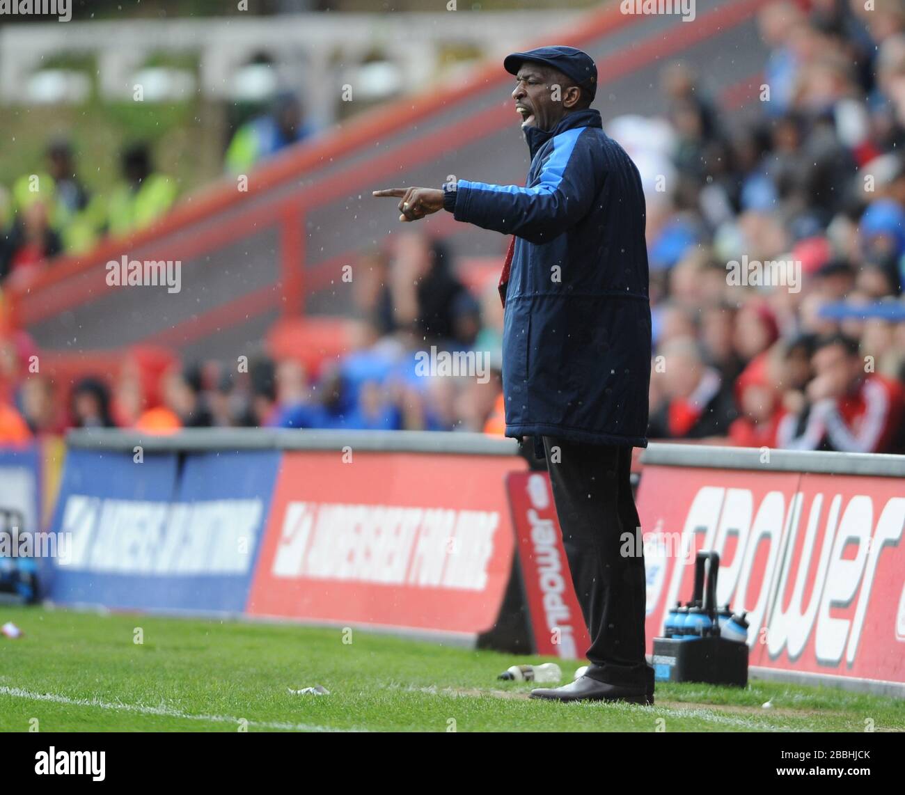 Full length football touchline shouting hi-res stock photography and ...