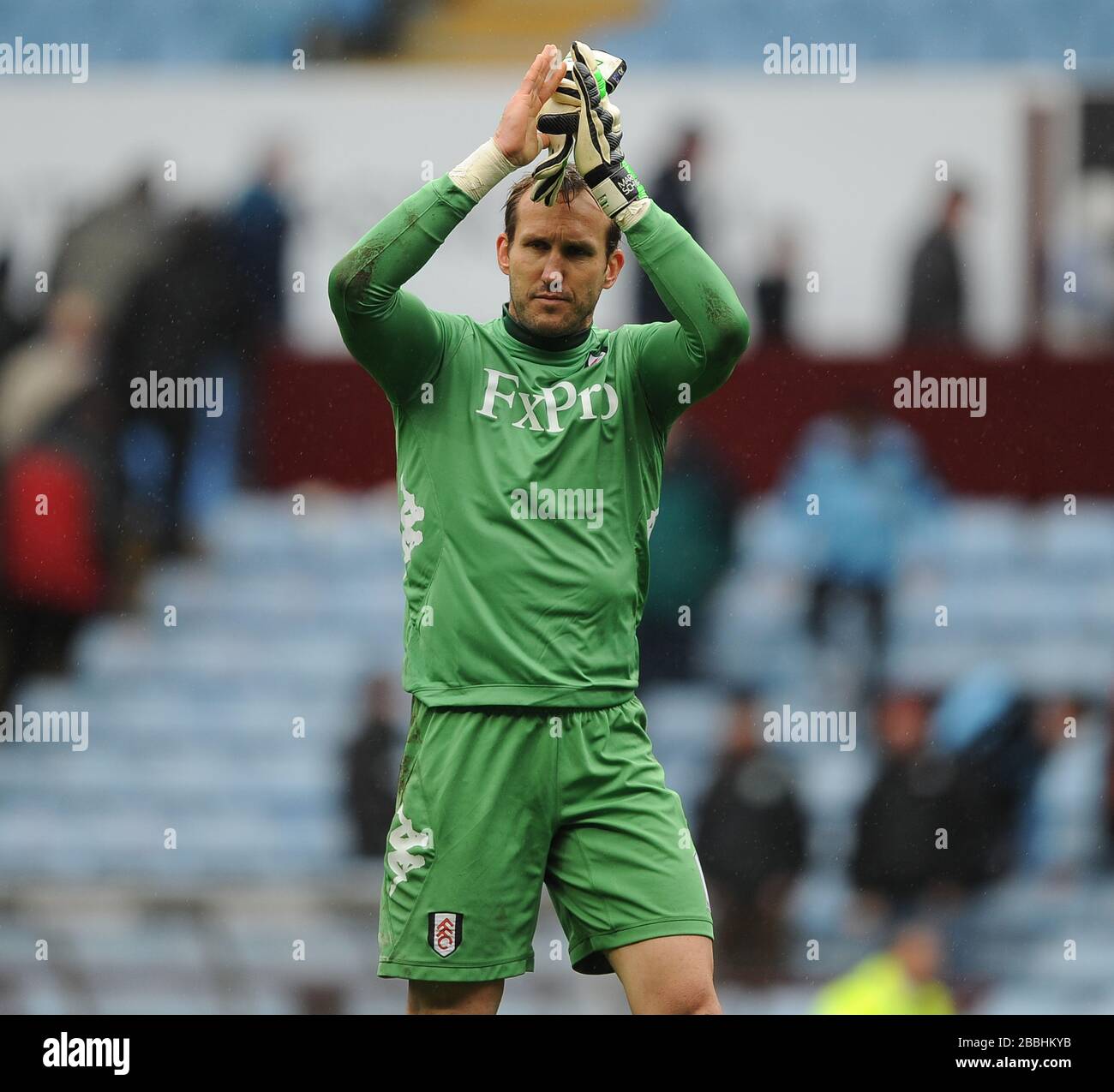 Football clap clapping claps hi-res stock photography and images - Alamy