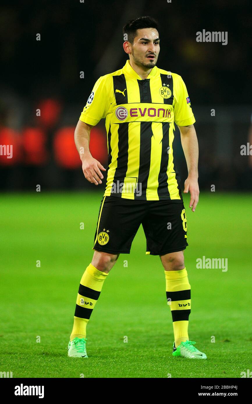 Borussia dortmund gundogan hi-res stock photography and images - Alamy