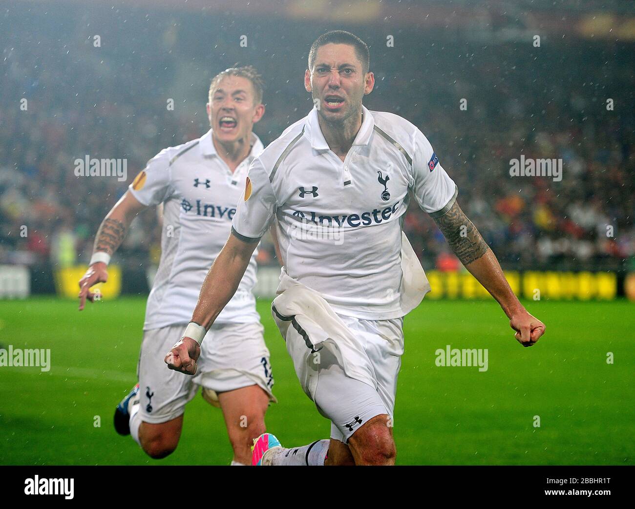 Tottenham hotspurs clint dempsey hi-res stock photography and images ...