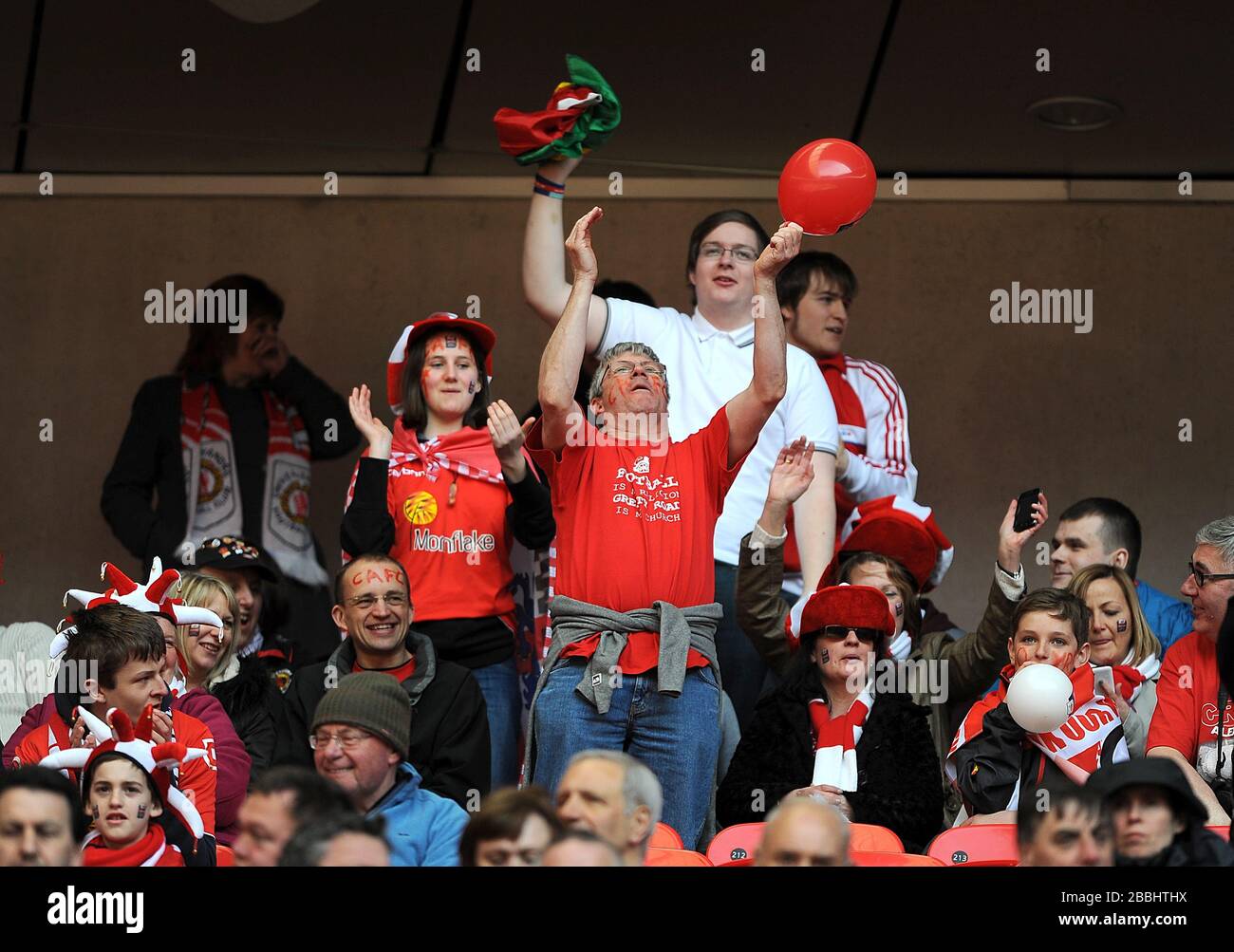 Crewe alexandra fans in the stands hi-res stock photography and images ...