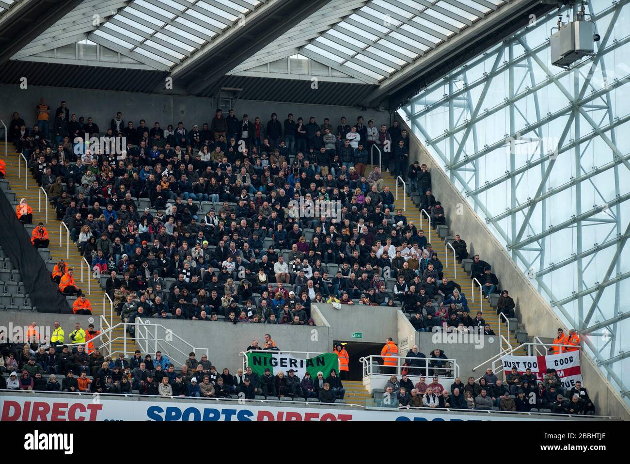 Fulhams fans in the stands hi-res stock photography and images - Alamy