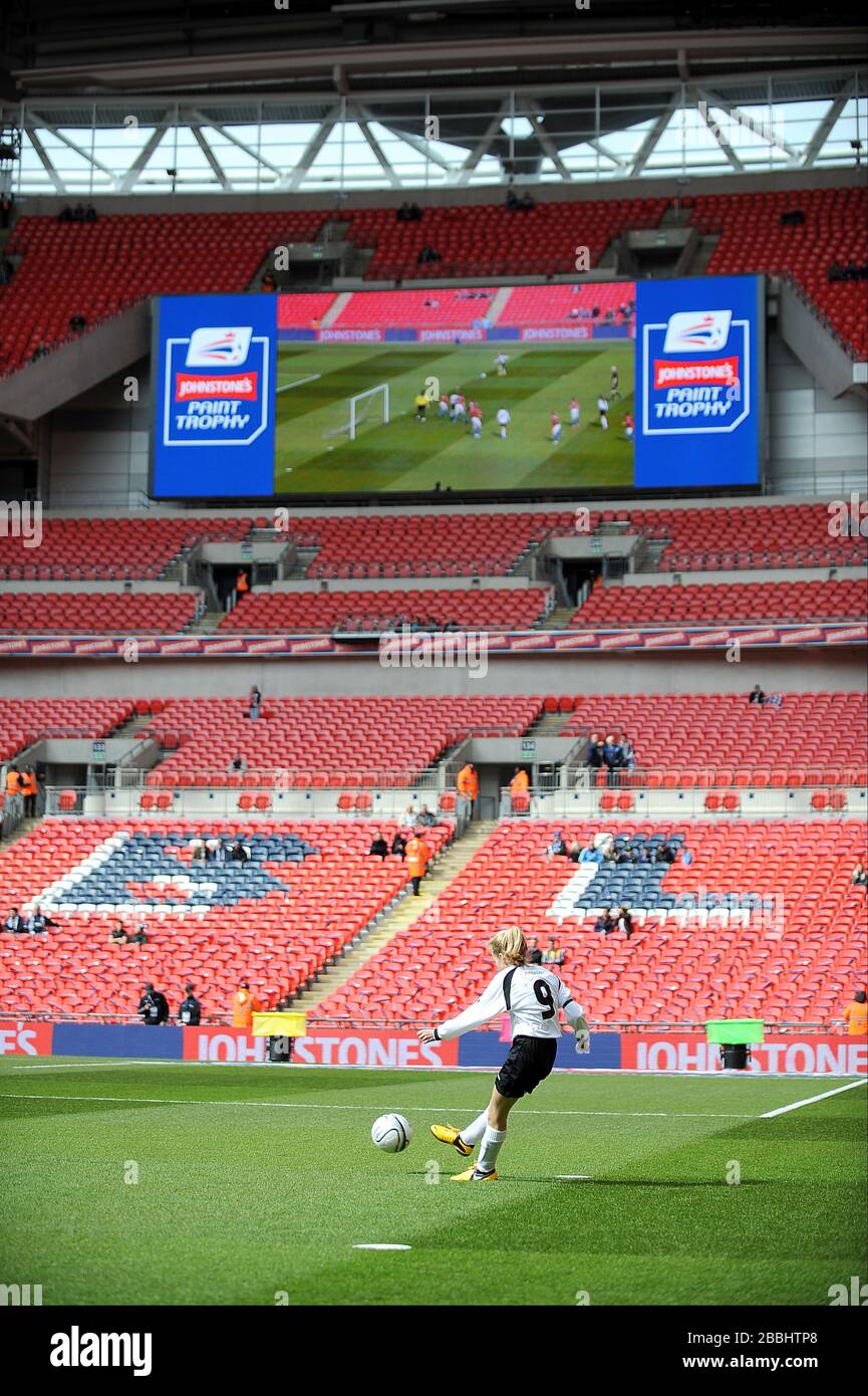 Match action of the Football League Girls Cup final between Rainham ...