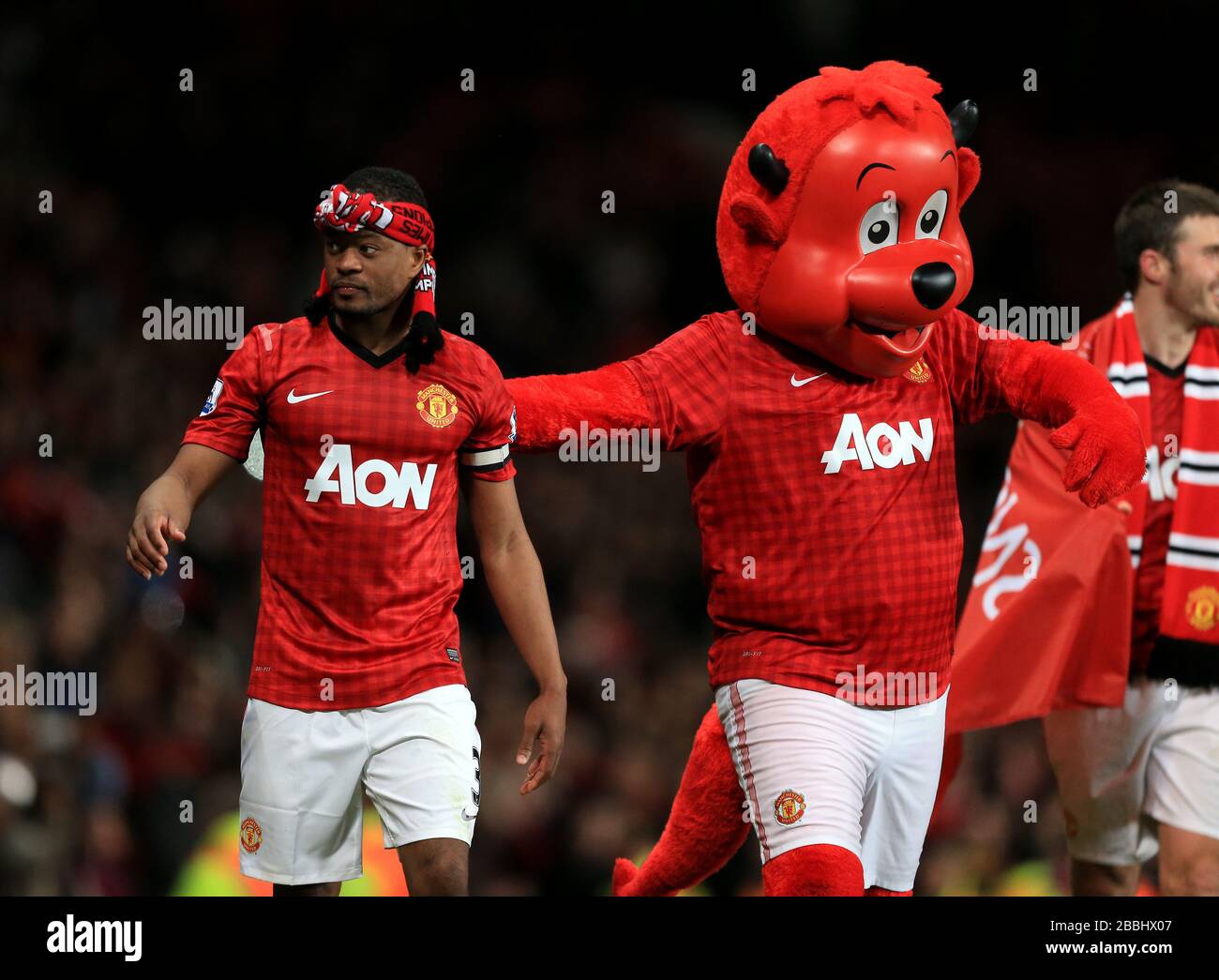Manchester United's Patrice Evra celebrates the club's 20th league ...