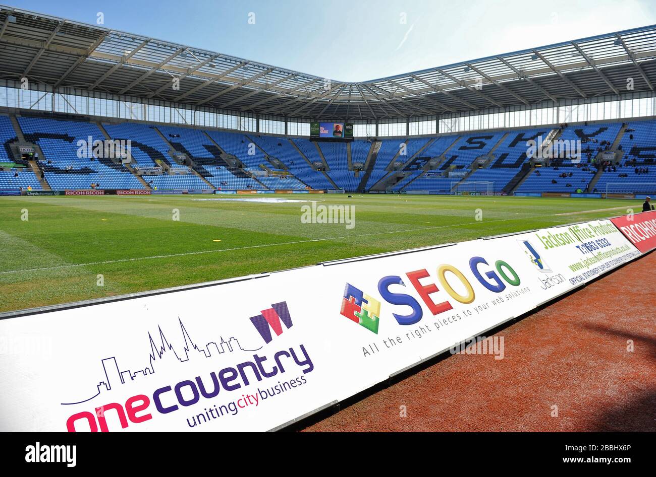 The Ricoh Arena pitch prior to kick-off Stock Photo - Alamy