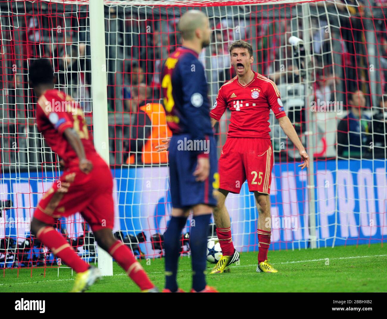 Thomas muller goal hi-res stock photography and images - Alamy