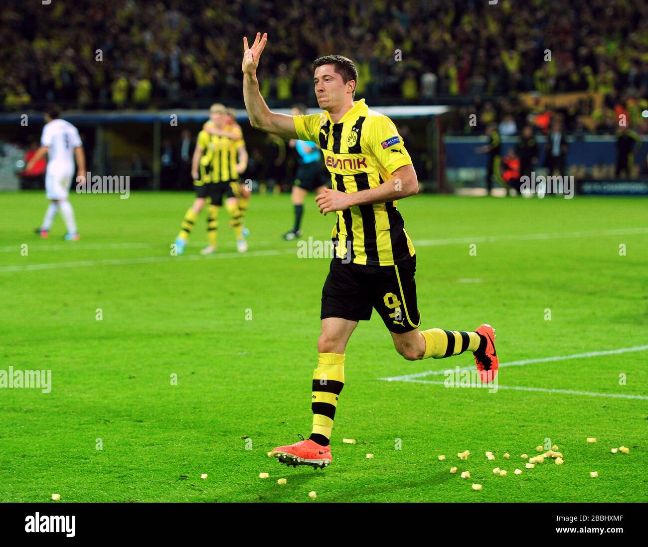 Borussia Dortmund's Robert Lewandowski celebrates scoring his fourth ...