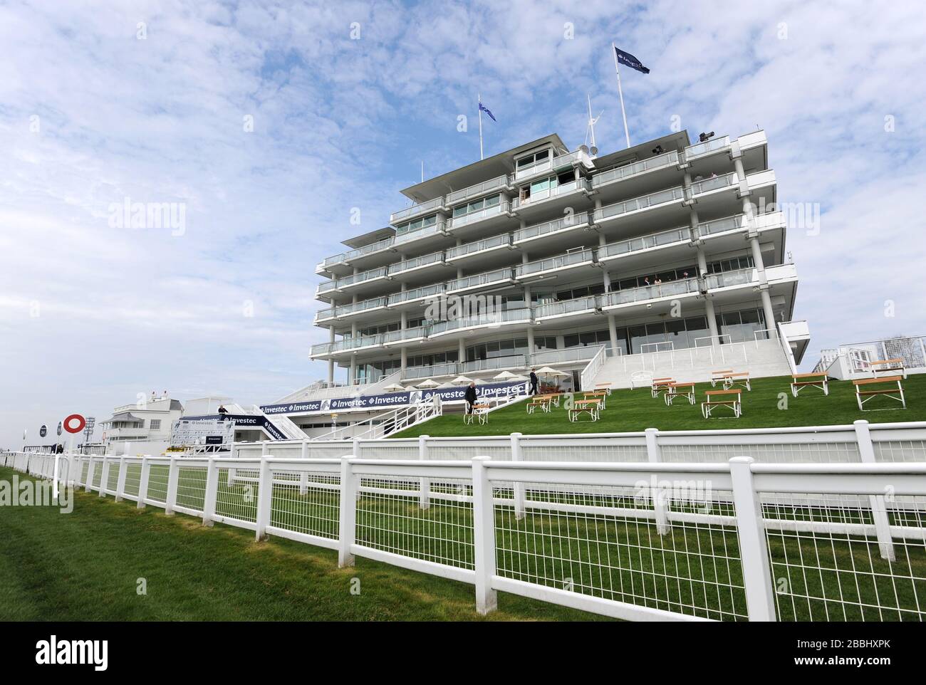 Grandstand at epsom hi-res stock photography and images - Alamy